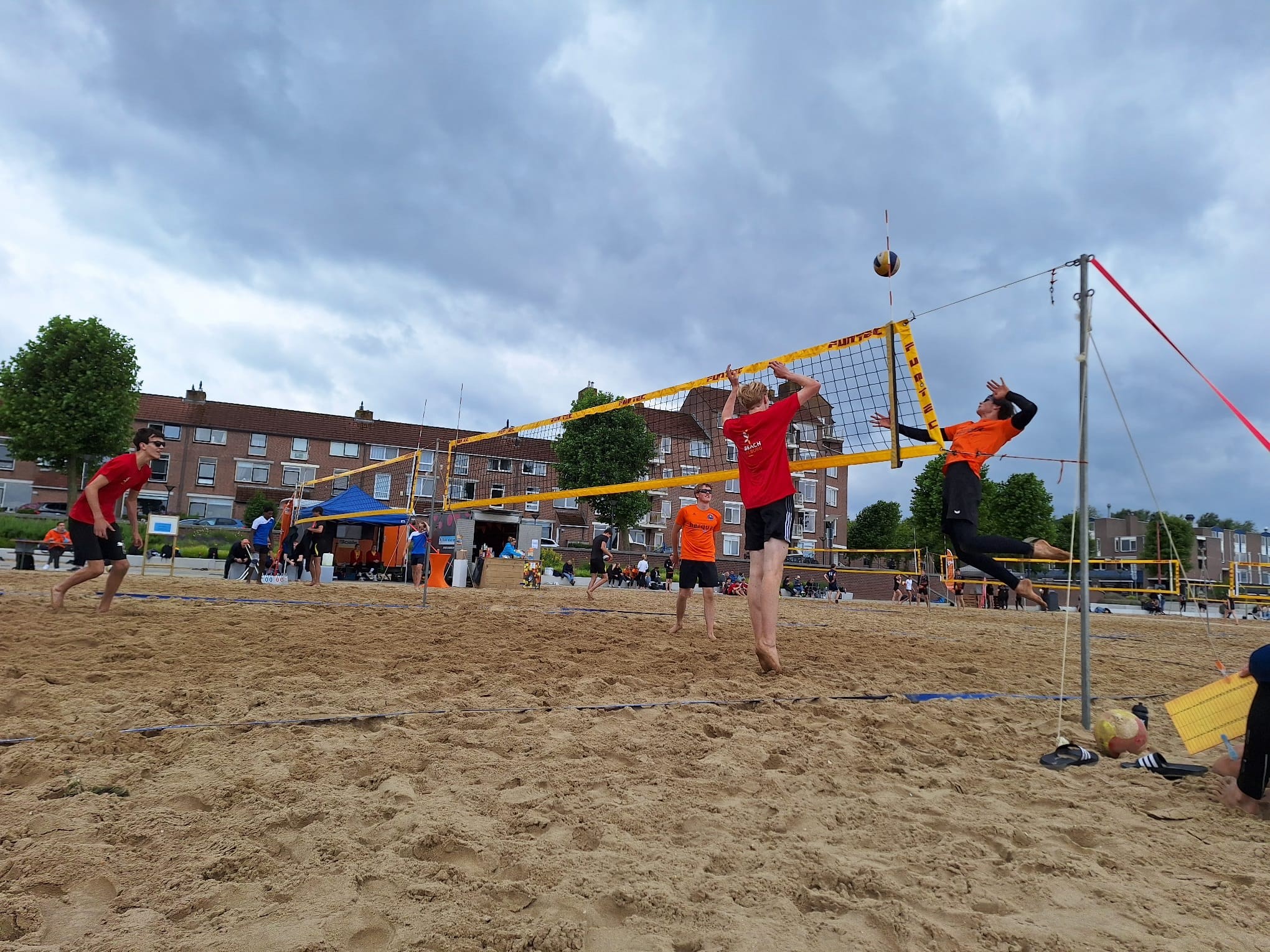 Volleyball - Bart Mulder - OverBoarder - Sports and Studies and ...