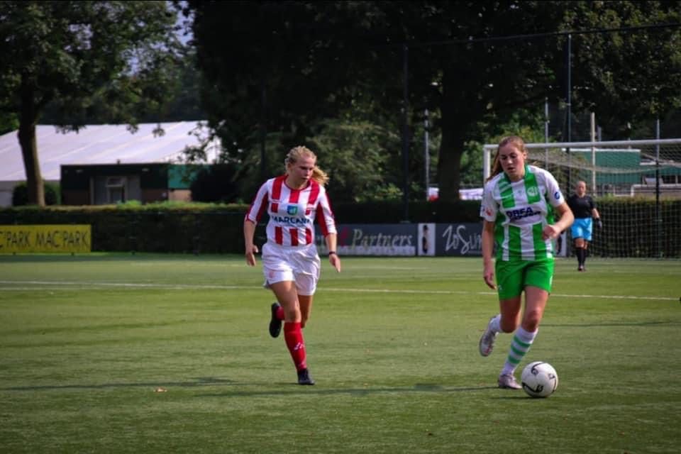 Soccer - Daniek Dorgelo - OverBoarder - Sports and Studies and ...