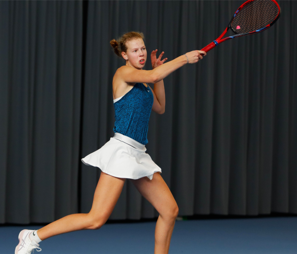 Tennis - Lisa Dierick - OverBoarder - Sports and Studies and ...